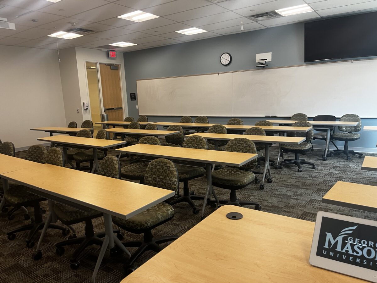 Exploratory Hall L111 - Stearns Center for Teaching and Learning